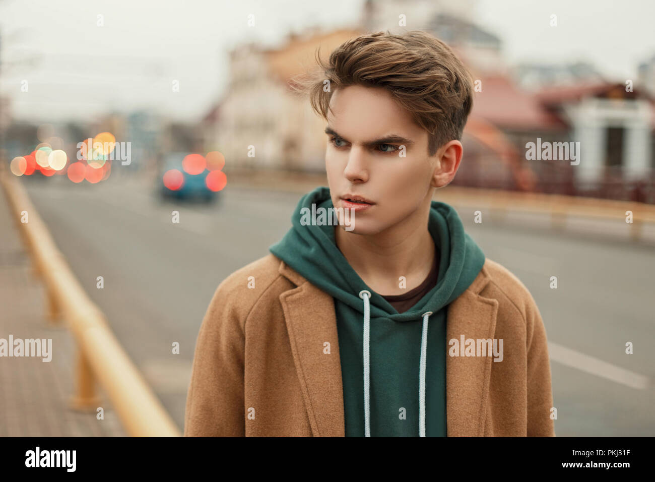 Haircut on street hi-res stock photography and images - Alamy