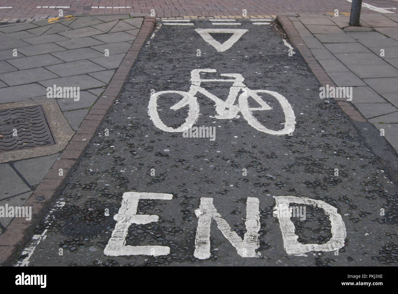 road markings indicating the end of a cycle lane, kingston upon thames ...