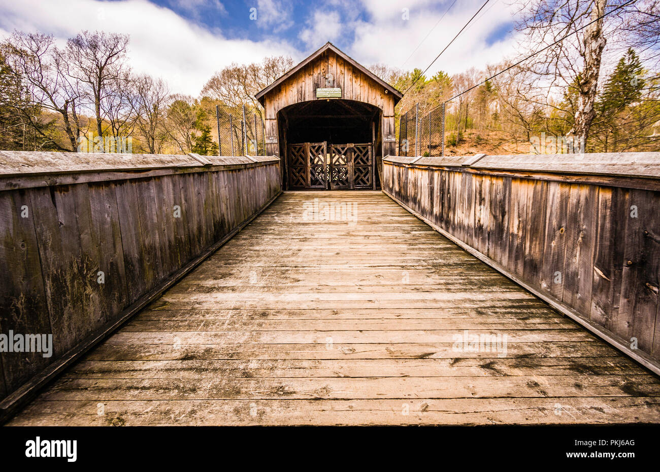 Comstock Bridge Covered Bridge East Hampton, Connecticut, USA Stock ...