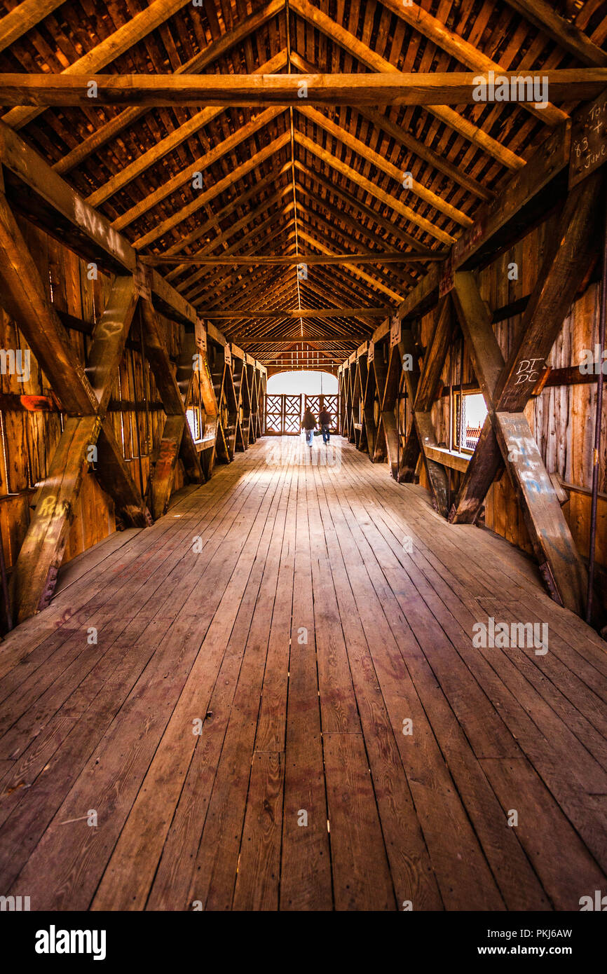 Comstock Bridge Covered Bridge East Hampton, Connecticut, USA Stock ...