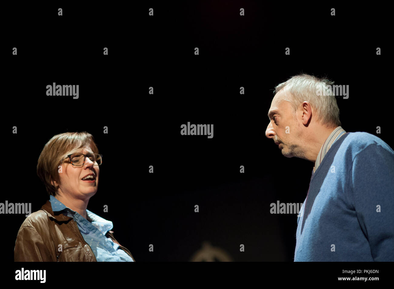 Theatre company De Dijlezonen playing Verkocht ("Sold") from John ...