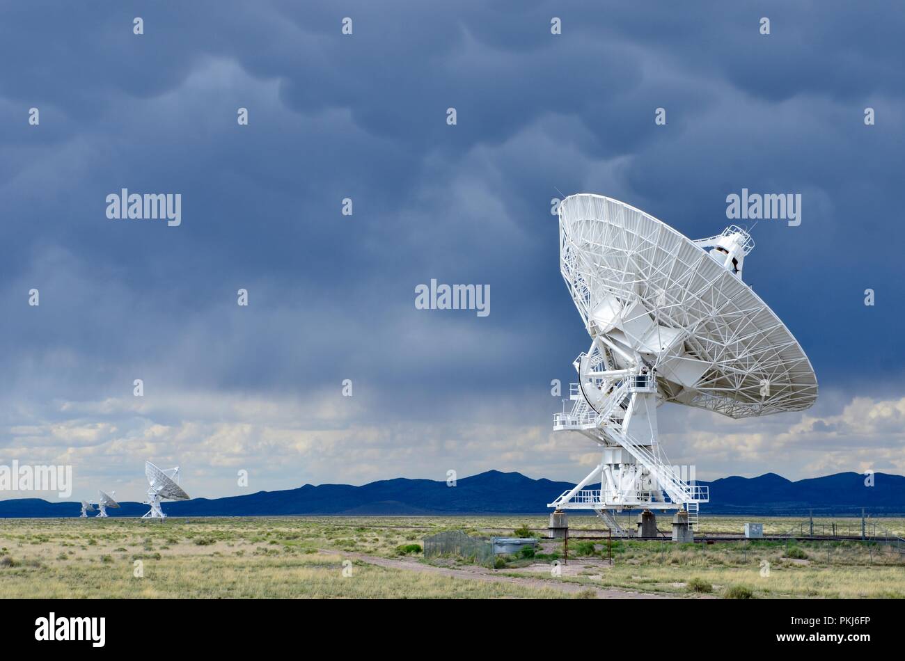 Very Large Array satellite dishes, New Mexico, USA Stock Photo - Alamy
