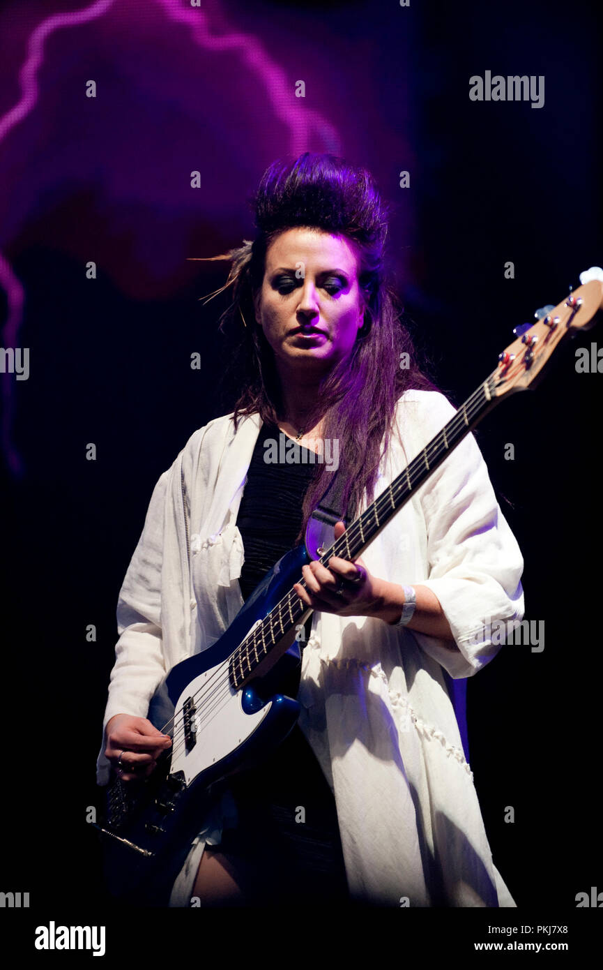 Visage band hi-res stock photography and images - Alamy