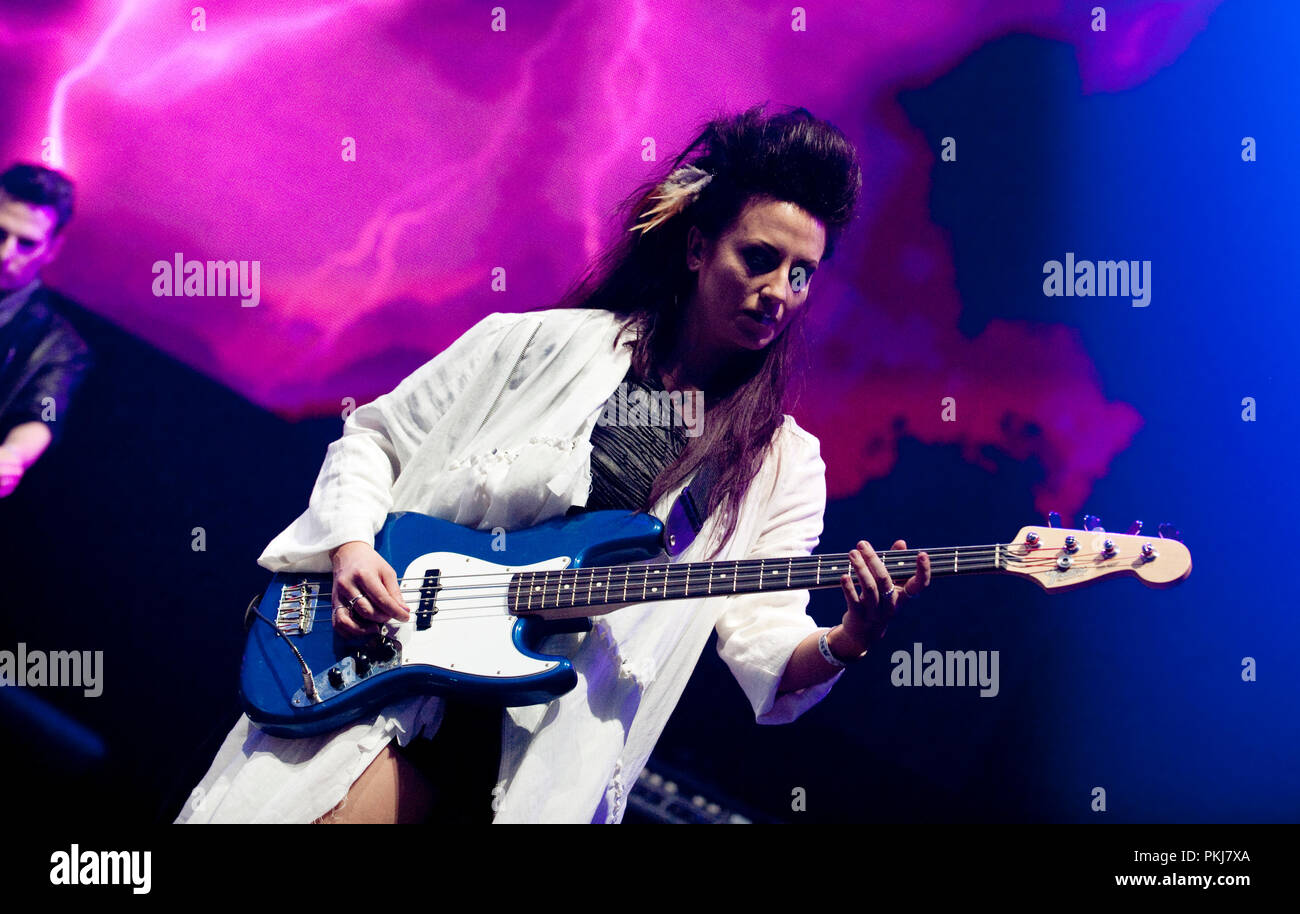 Visage band hi-res stock photography and images - Alamy