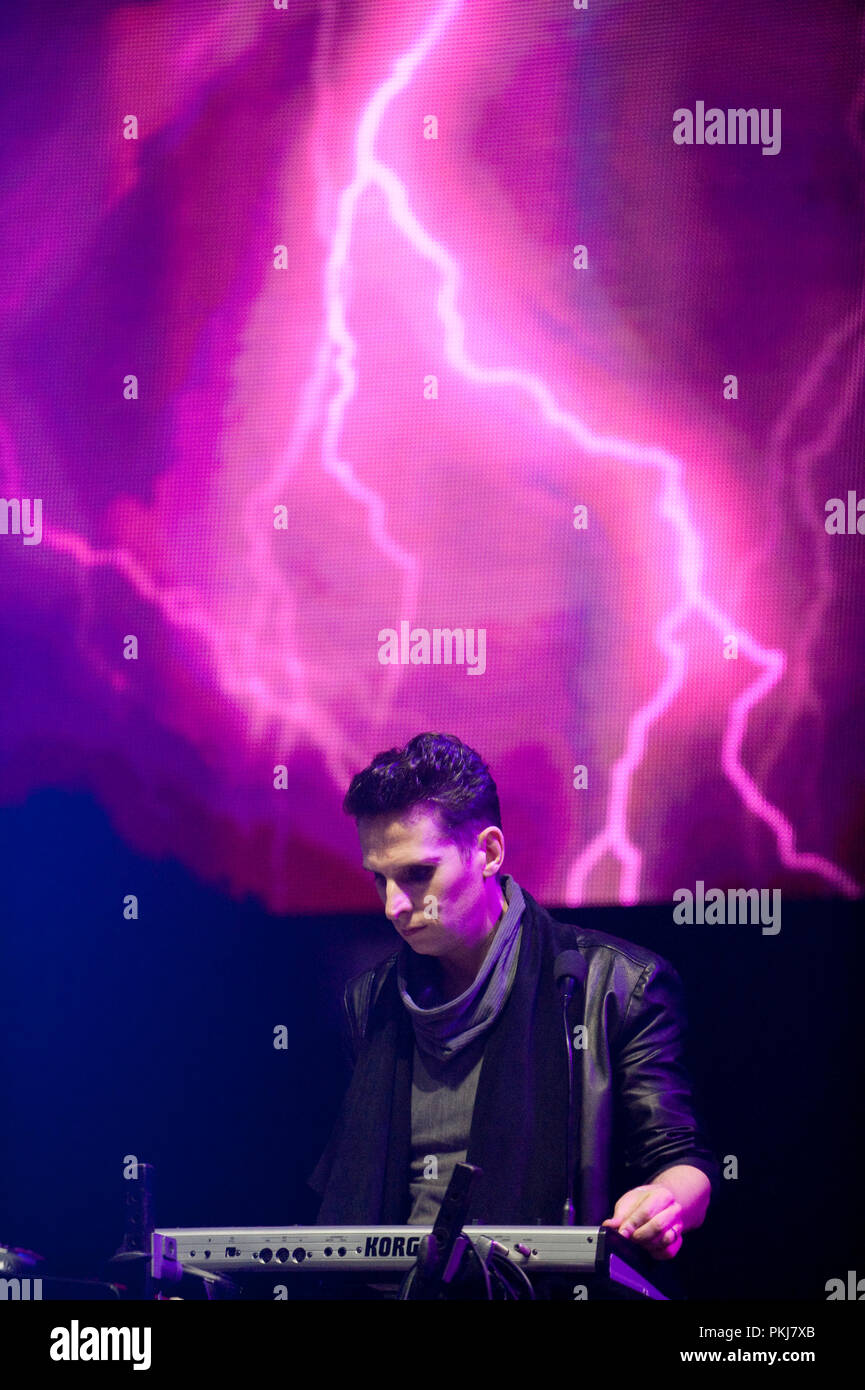 Visage band hi-res stock photography and images - Alamy