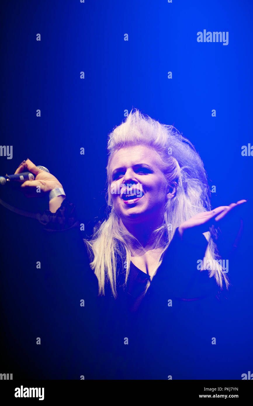 Visage band hi-res stock photography and images - Alamy