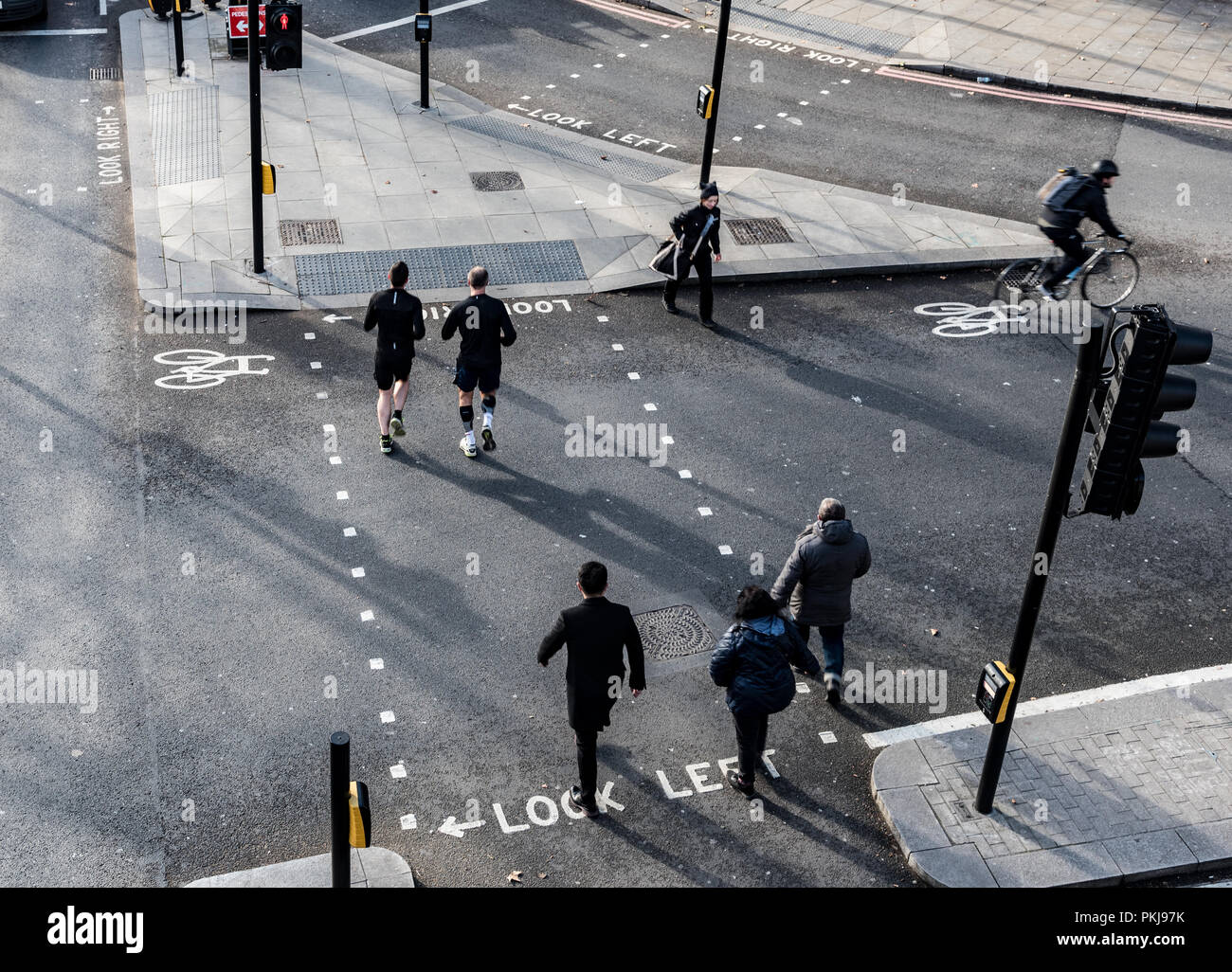 Crosswalk london england hi-res stock photography and images - Alamy