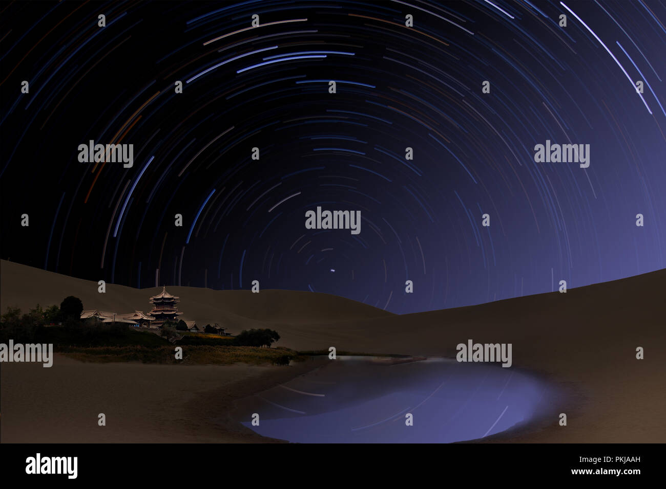 Dunhuang, gansu province China crescent lake Stock Photo - Alamy
