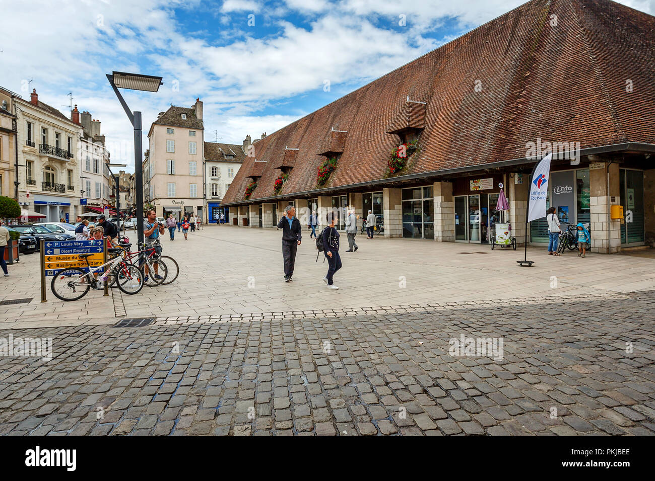 Beaune france hi-res stock photography and images - Alamy