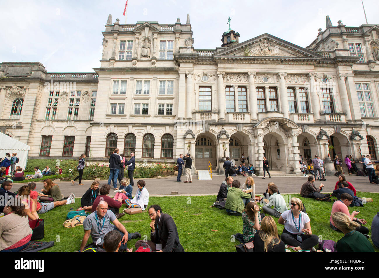 Cardiff university wales hi-res stock photography and images - Alamy