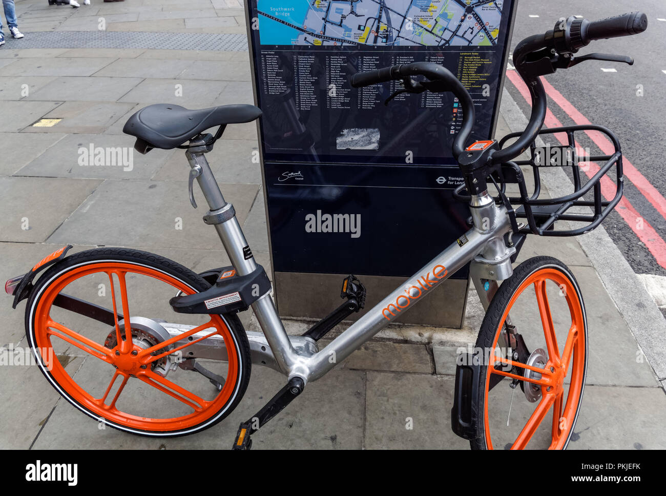Dockless cycle hi-res stock photography and images - Alamy