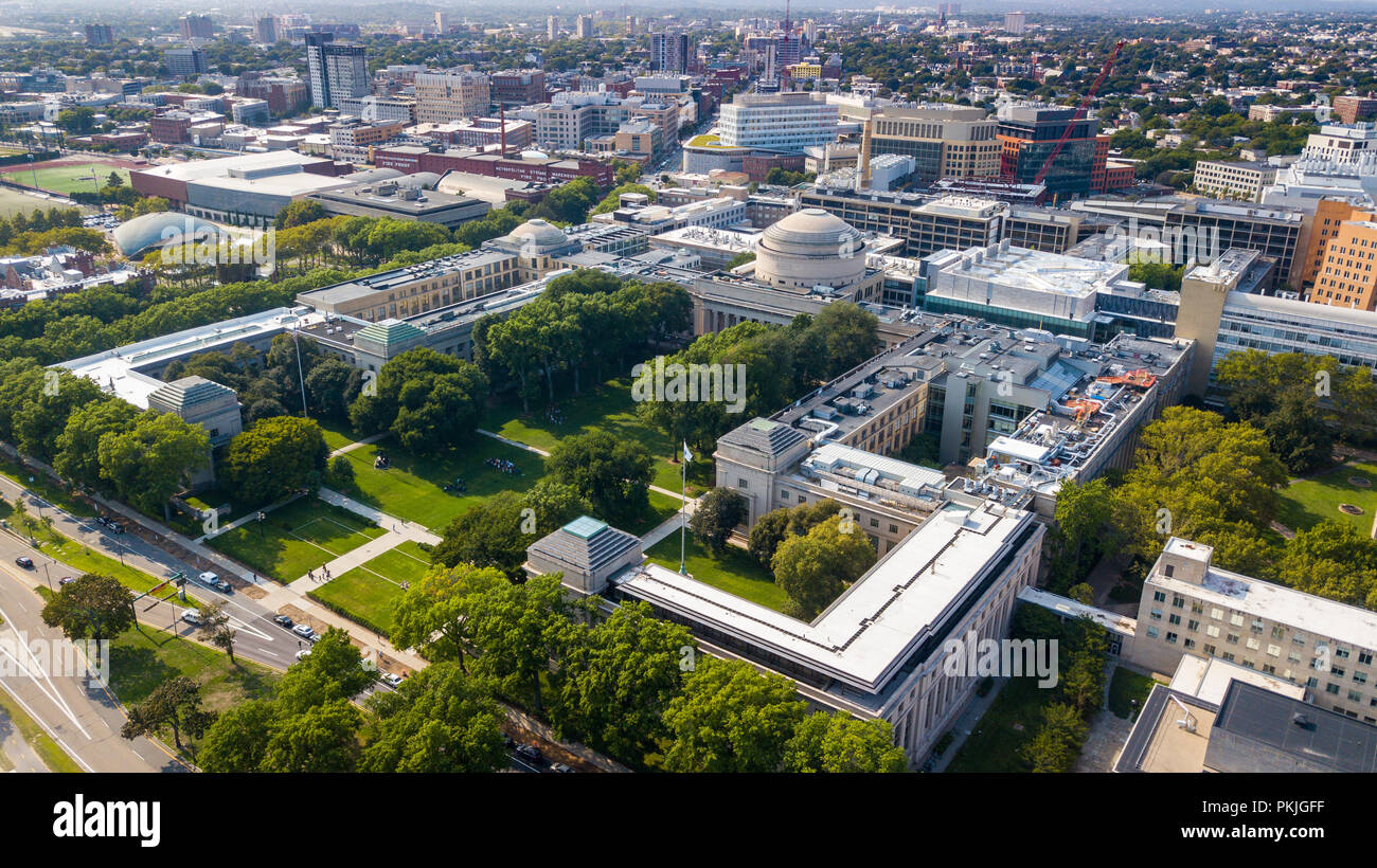 Mit campus hi-res stock photography and images - Alamy