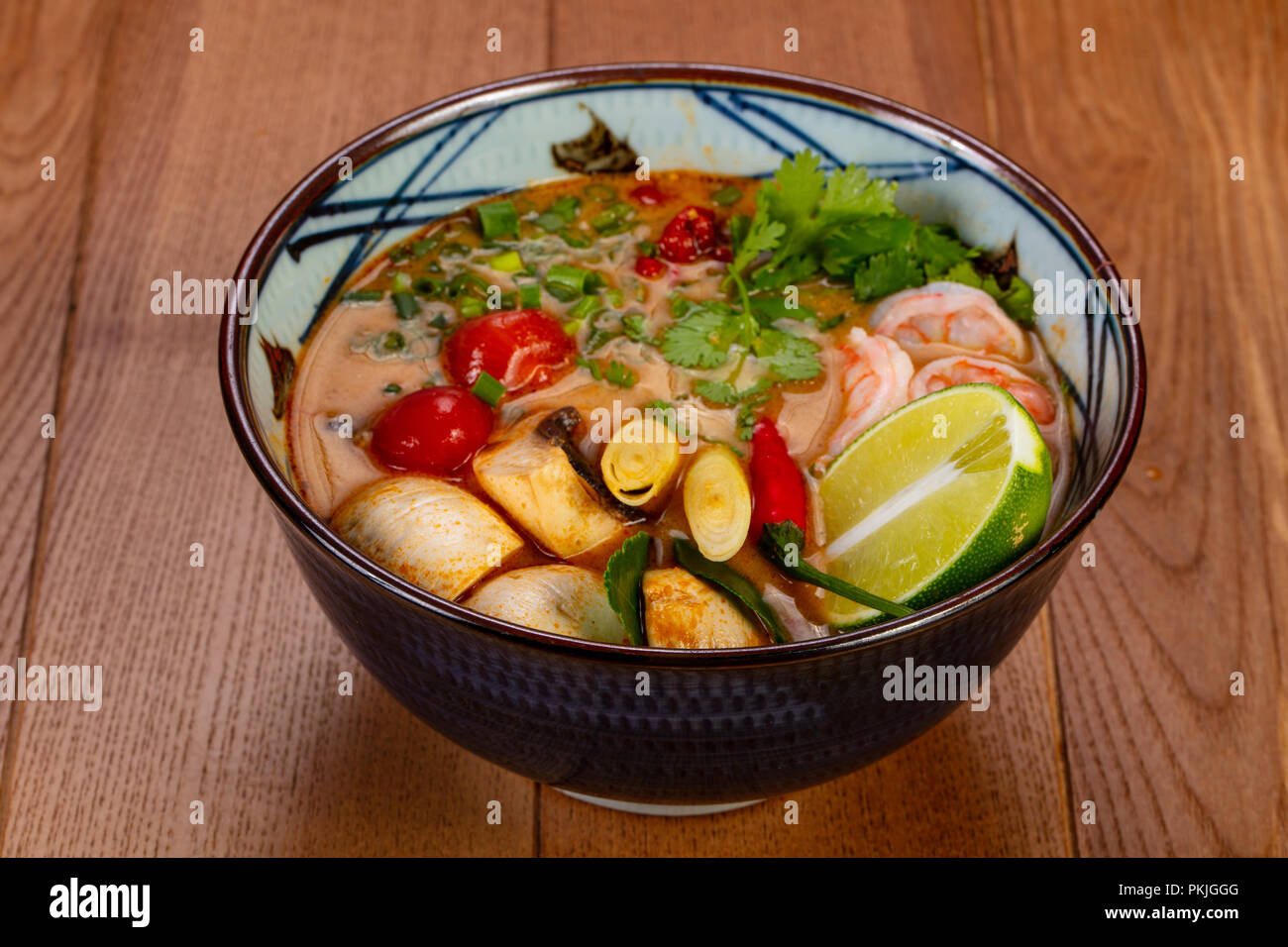 Thai Tom Yam soup with prawn Stock Photo - Alamy