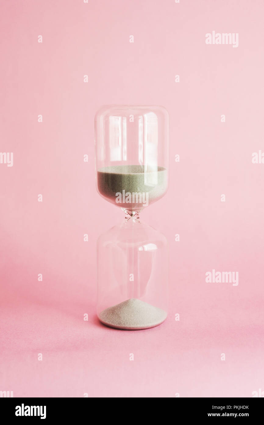 Hourglass in studio hi-res stock photography and images - Alamy