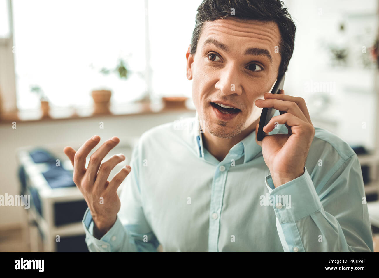 Talk and discussion hi-res stock photography and images - Alamy