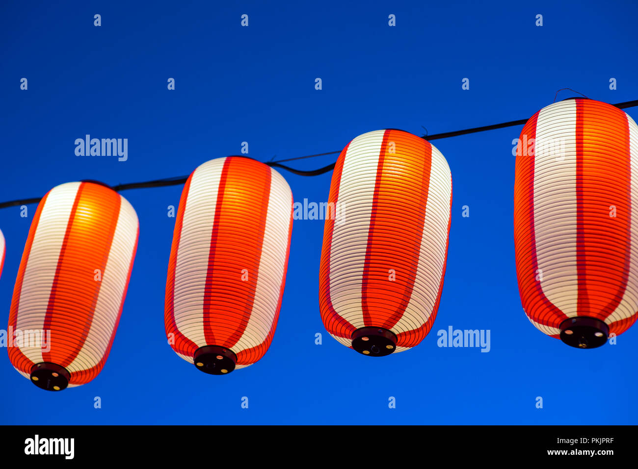 Red and black paper lantern hi-res stock photography and images - Alamy