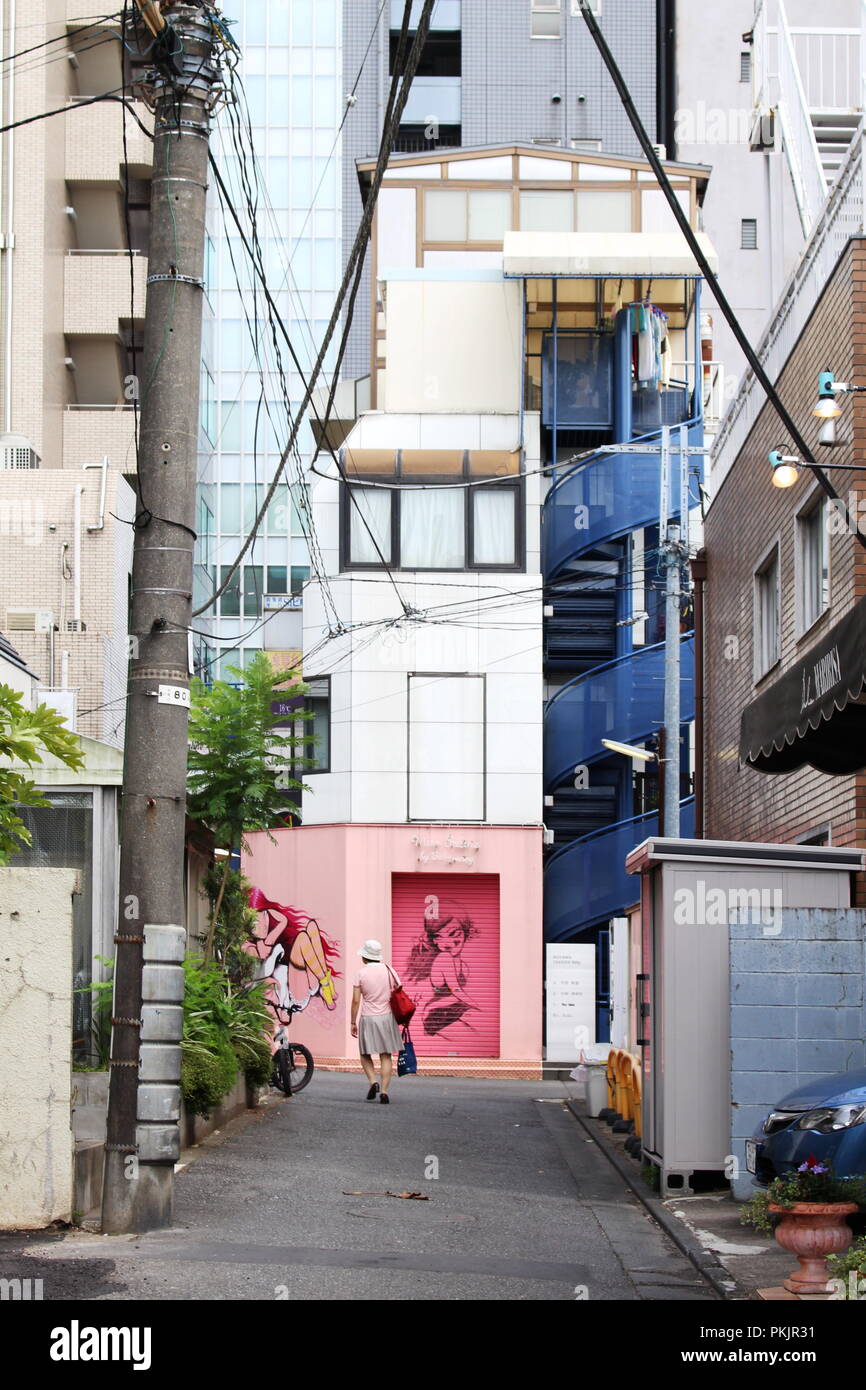 Spiral building aoyama hi-res stock photography and images - Alamy