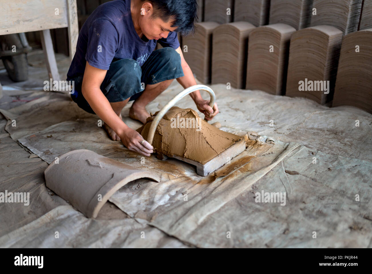 yin-yang roof. yin-yang roof, also known as the gutter tile, is the ...