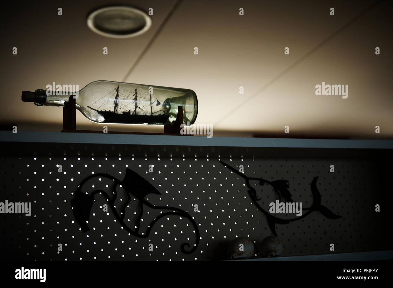 Vintage shadow art hi-res stock photography and images - Alamy