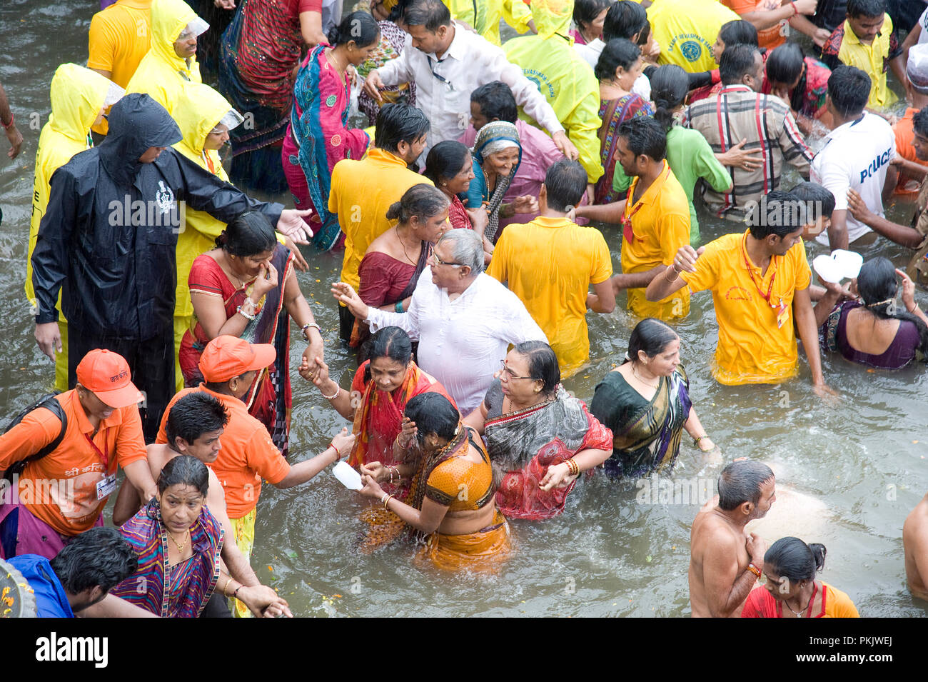 Crowd of Hindu devotees for taking Holy Dip in kumbha mela at nashik ...