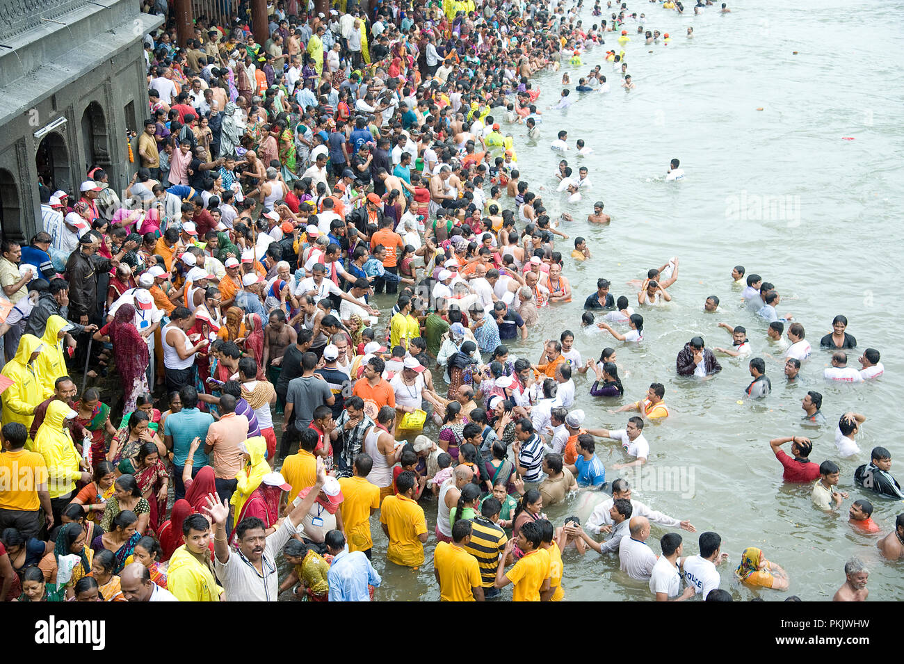 Crowd of Hindu devotees for taking Holy Dip in kumbha mela at nashik ...