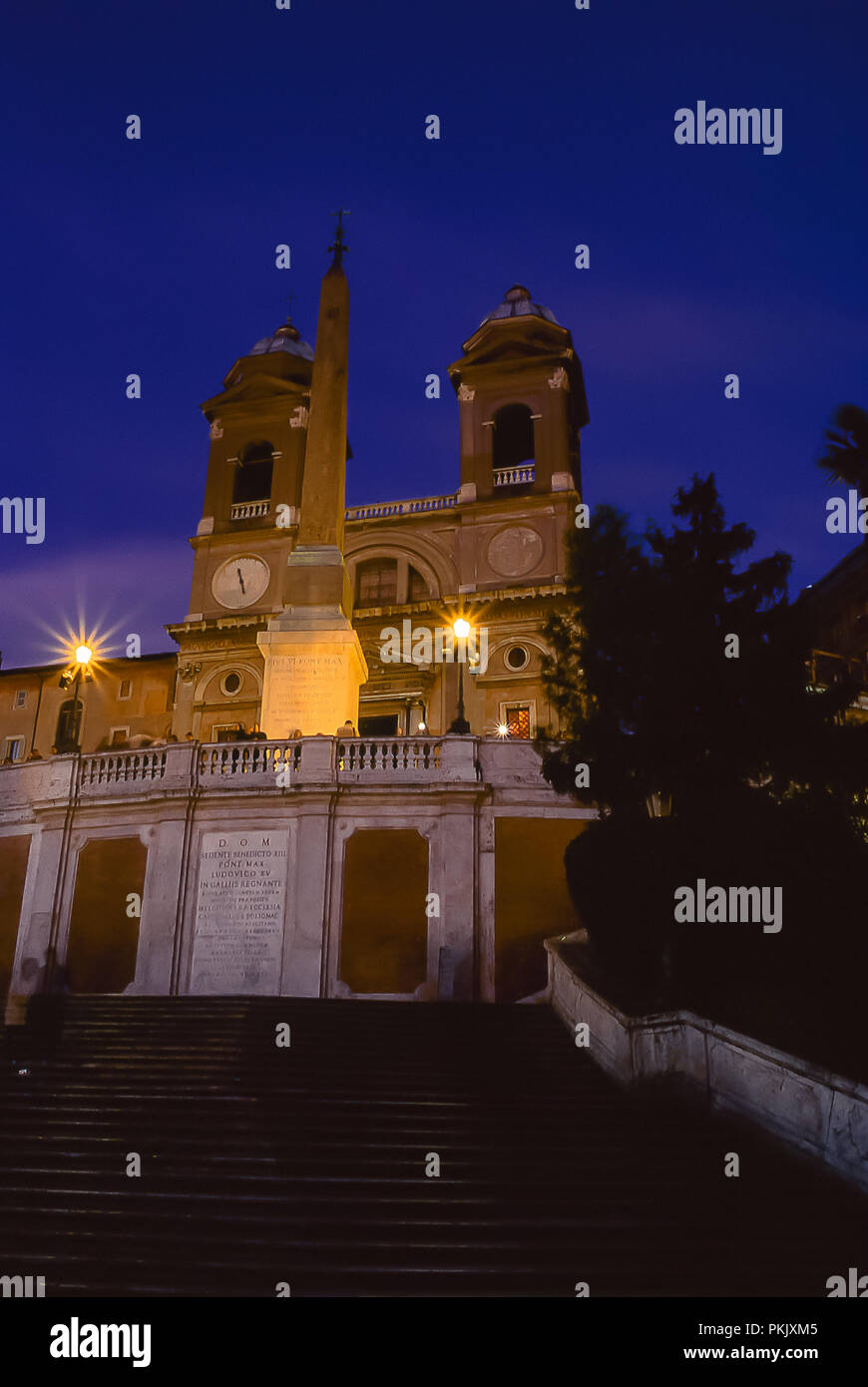 The iconic Spanish Steps in the Piazza Di Spagna in Rome, Italy Stock ...