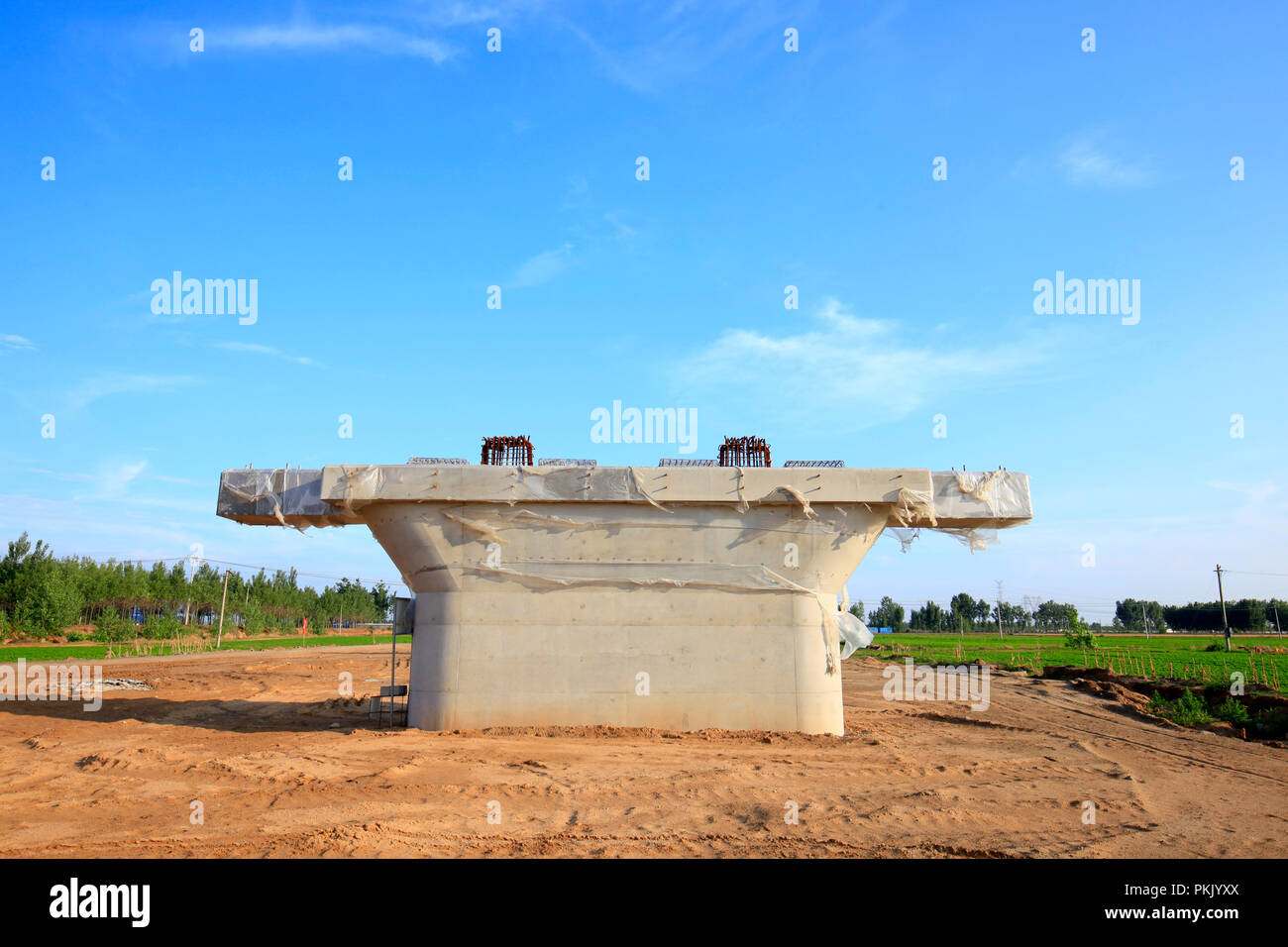 Unfinished freeway hi-res stock photography and images - Alamy