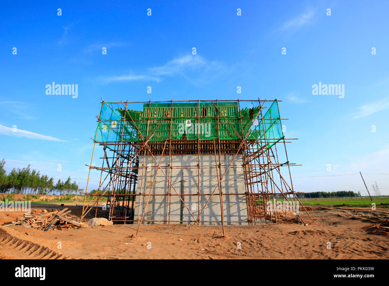 Bridge pier in construction site, unfinished Stock Photo - Alamy