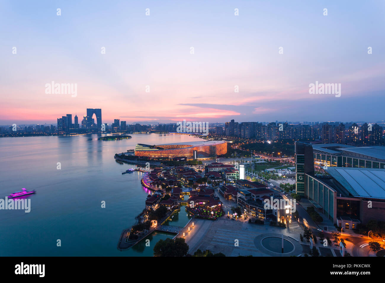 Suzhou Jinji Lake High Resolution Stock Photography and Images - Alamy
