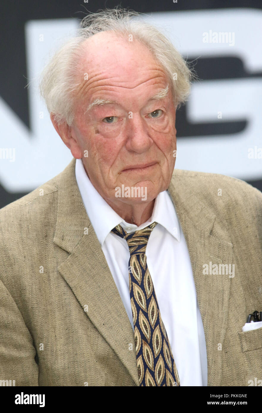 Michael gambon hi-res stock photography and images - Alamy