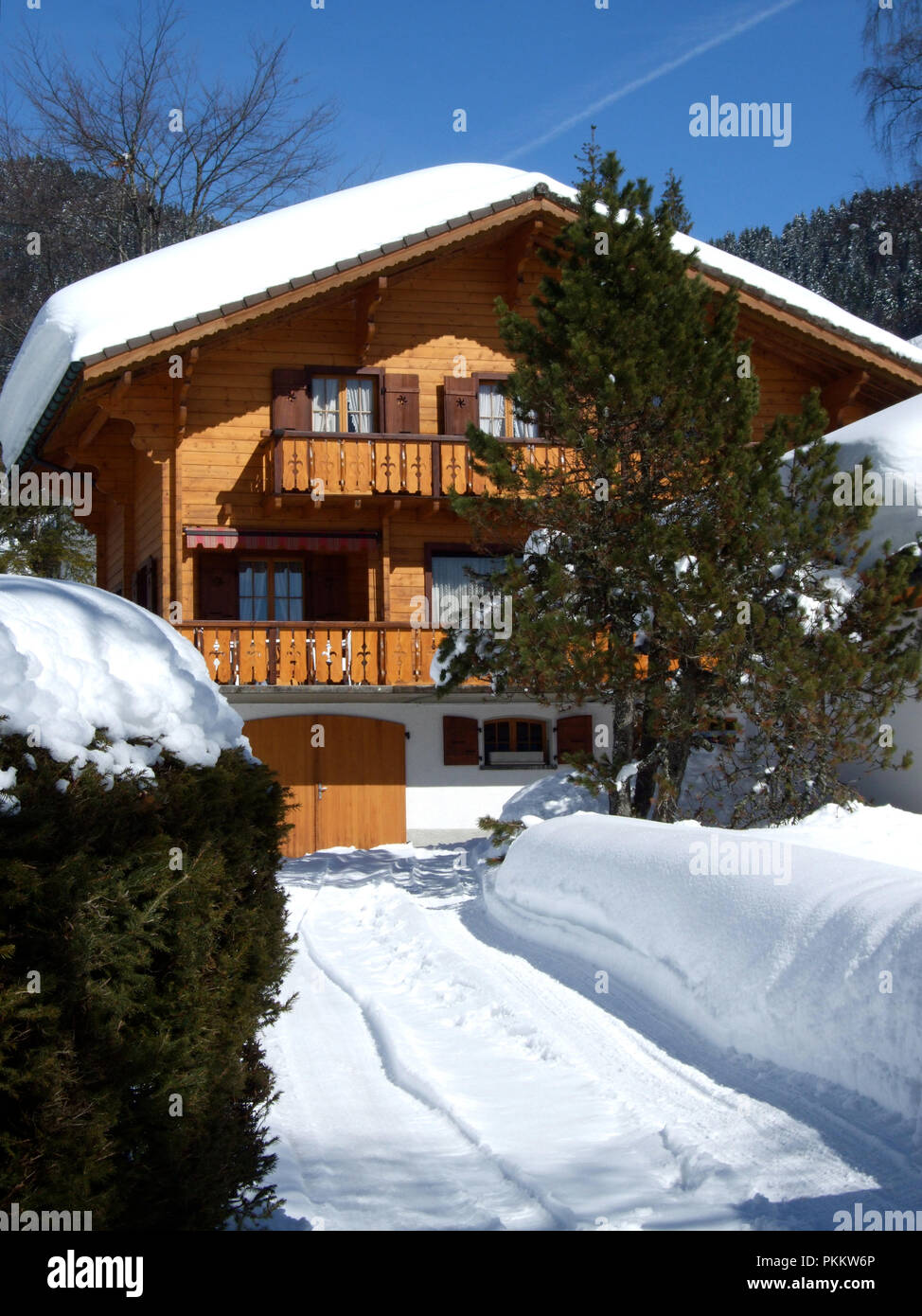 Wooden cottage in Swiss Alps Stock Photo - Alamy