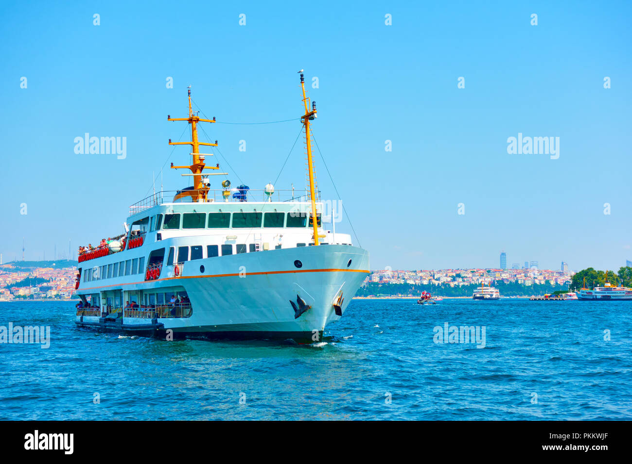 Istanbul turkey boat ferry hi-res stock photography and images - Alamy