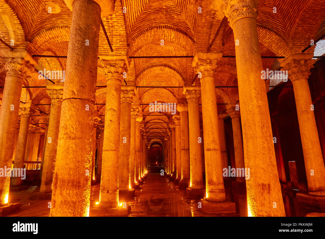 Ancient water cistern hi-res stock photography and images - Alamy