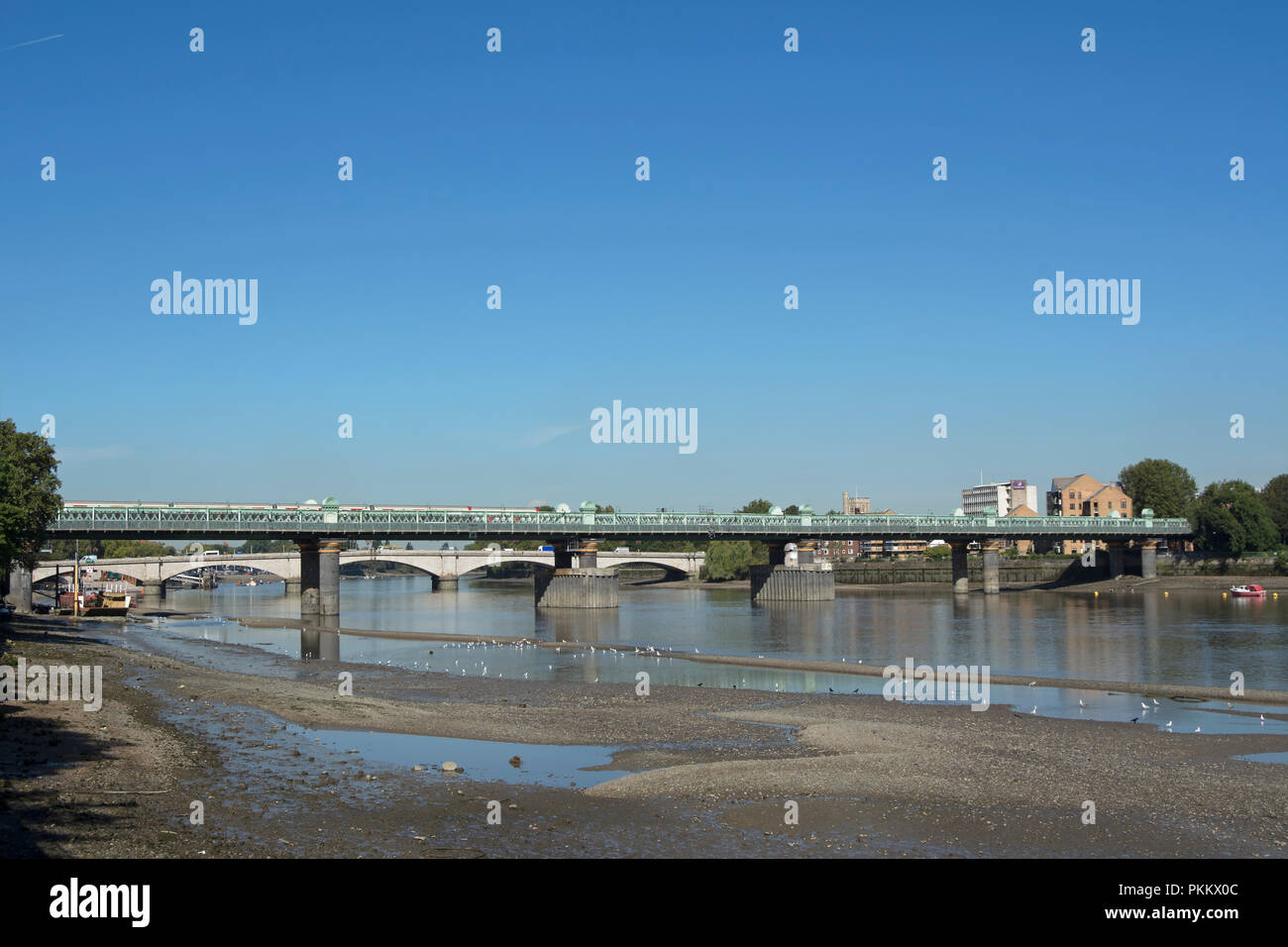 Putney rail bridge hi-res stock photography and images - Alamy