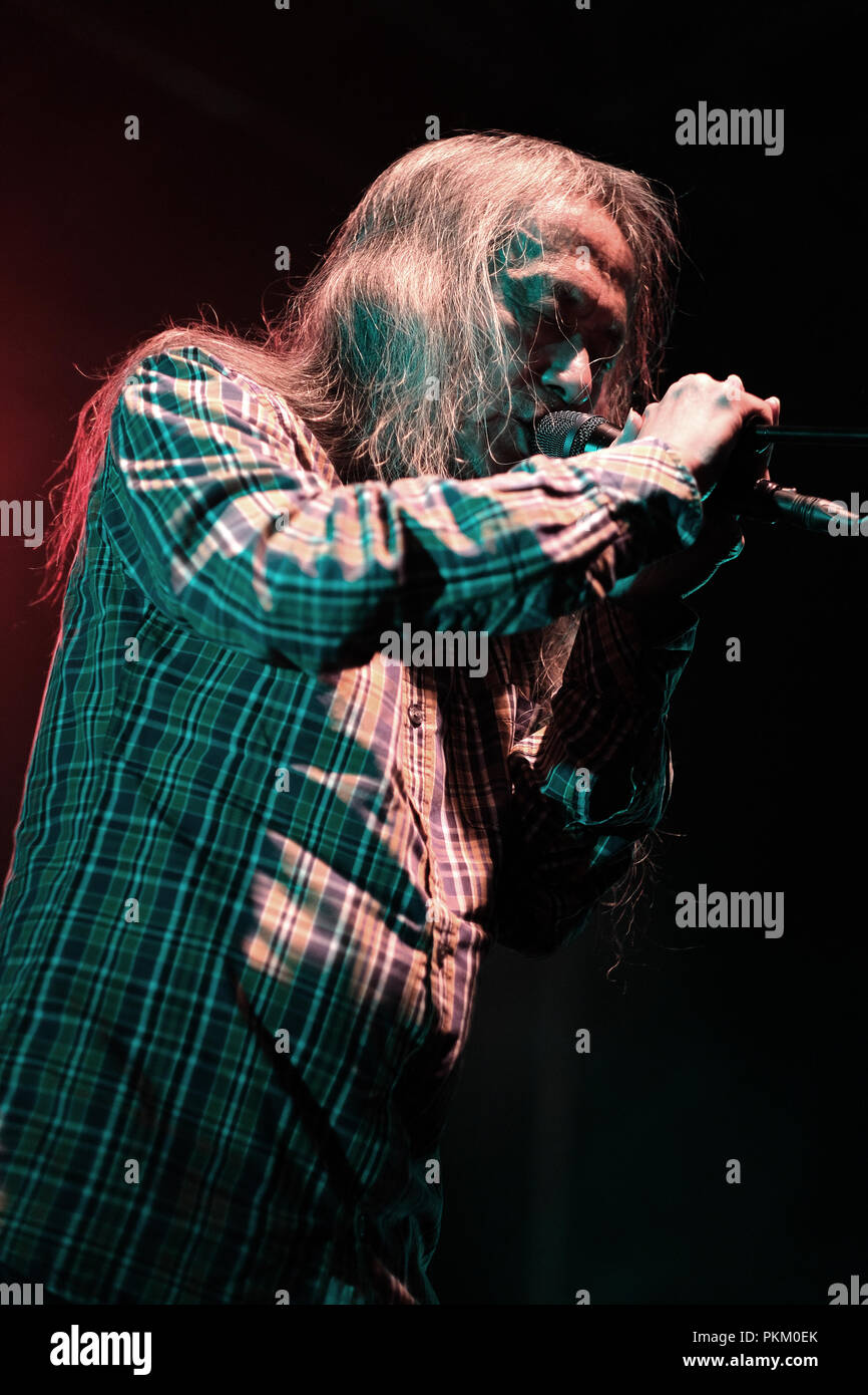 Damo hi-res stock photography and images - Alamy