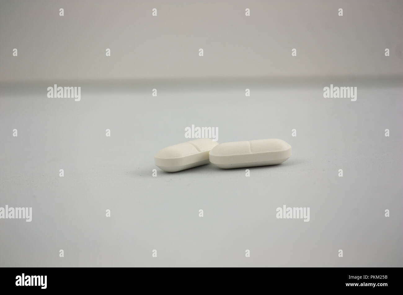 Prescription drug ads hi-res stock photography and images - Alamy