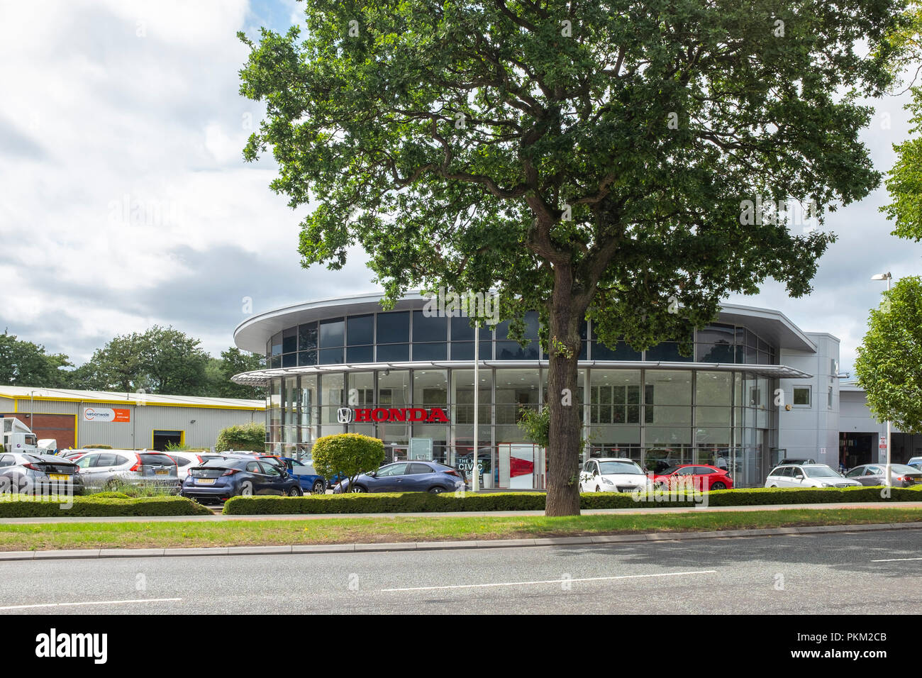 Honda sign hi-res stock photography and images - Alamy