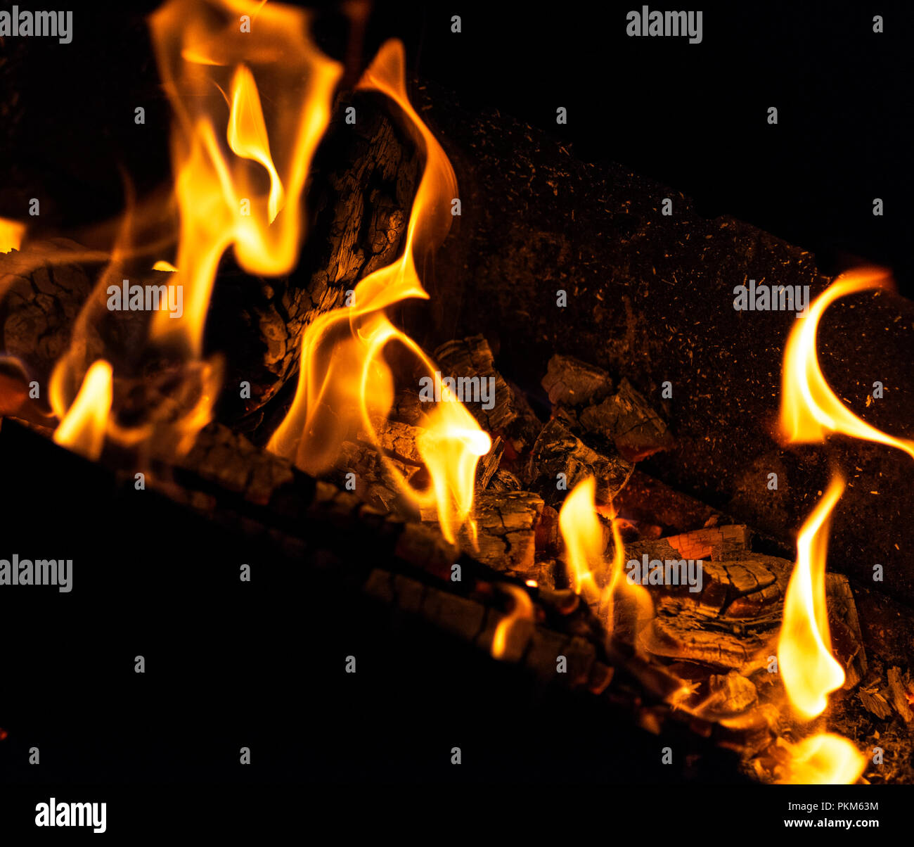 Closeup burning tree logs bright hi-res stock photography and images ...