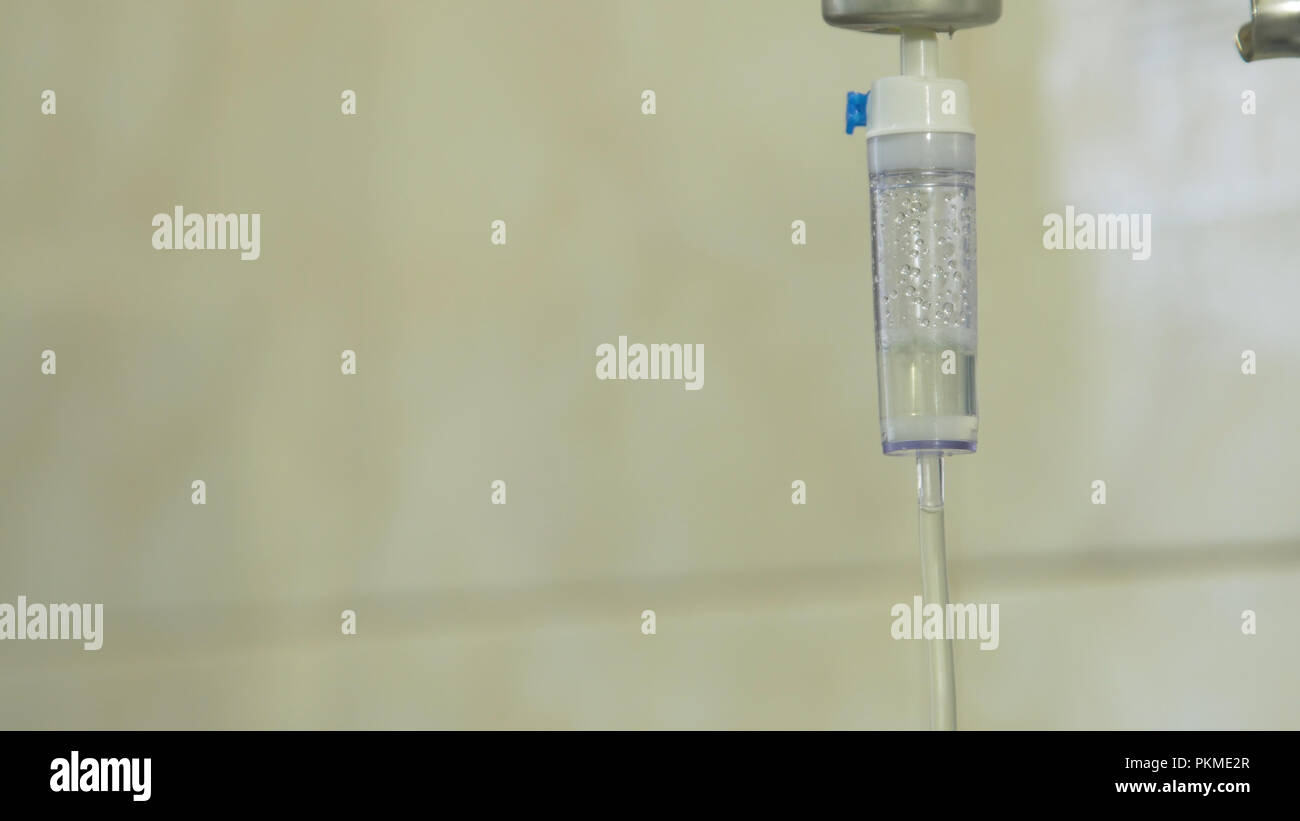 Dropper for intravenous injection. Apparatus and valve control for ...