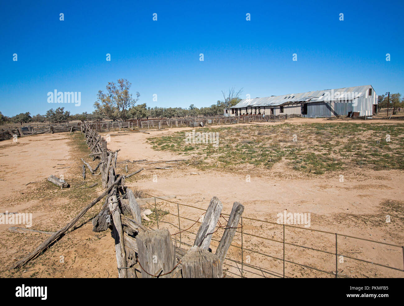Australian outback building hi-res stock photography and images - Alamy