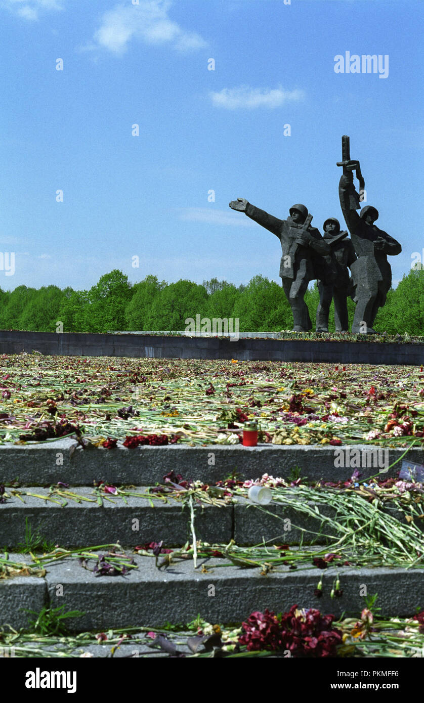 Soviet soldier 1985 hi-res stock photography and images - Alamy