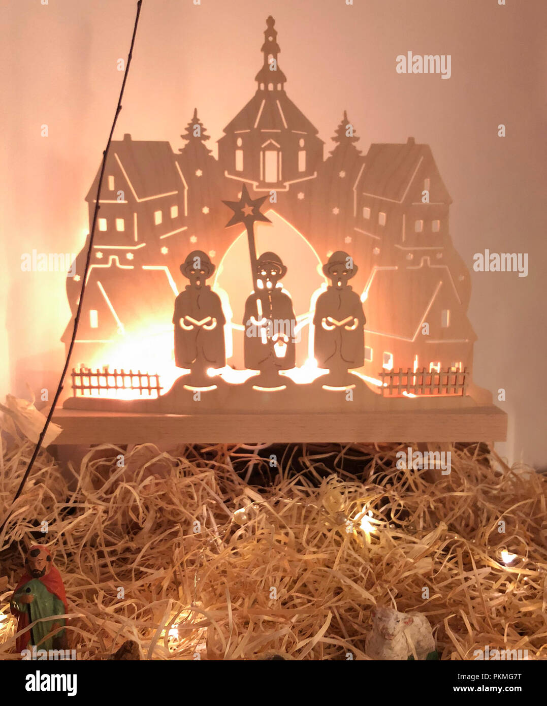 Christmas Nativity scene The Coming of the Magi Creche Stock Photo - Alamy