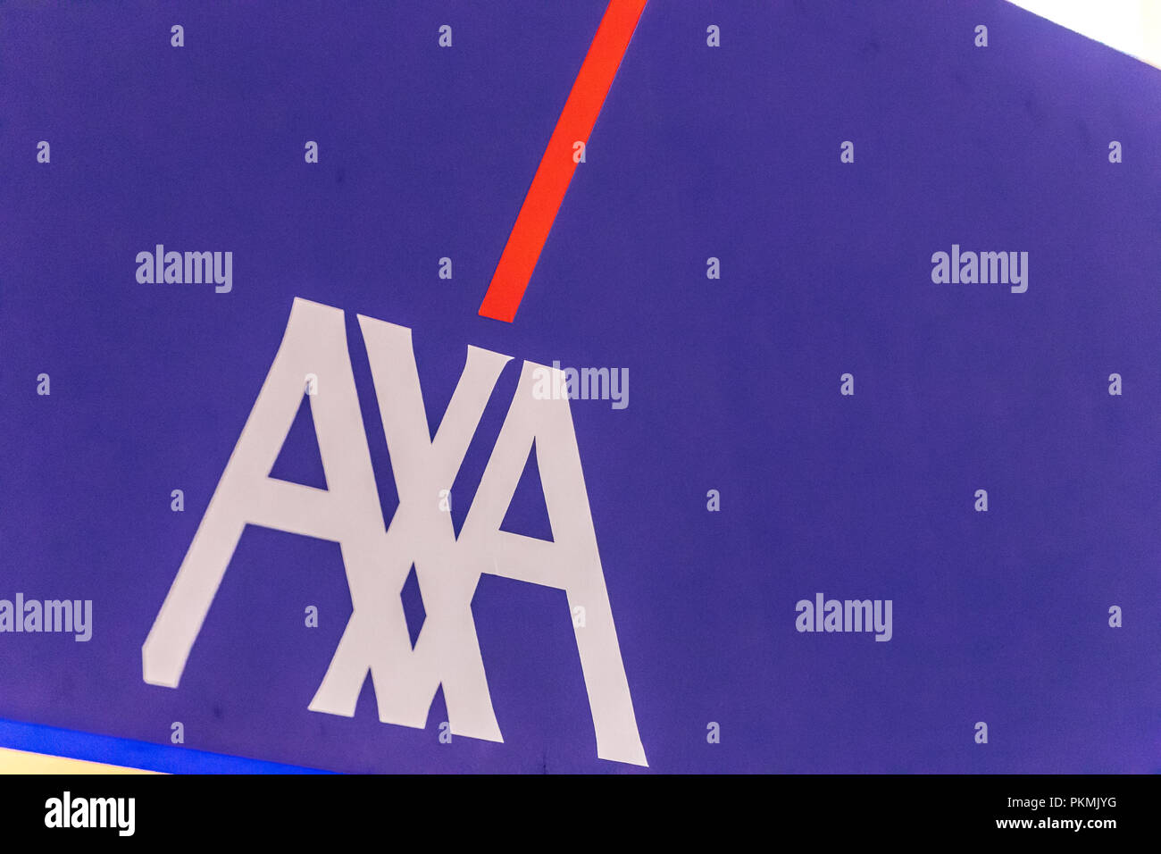 Axa logo hi-res stock photography and images - Alamy