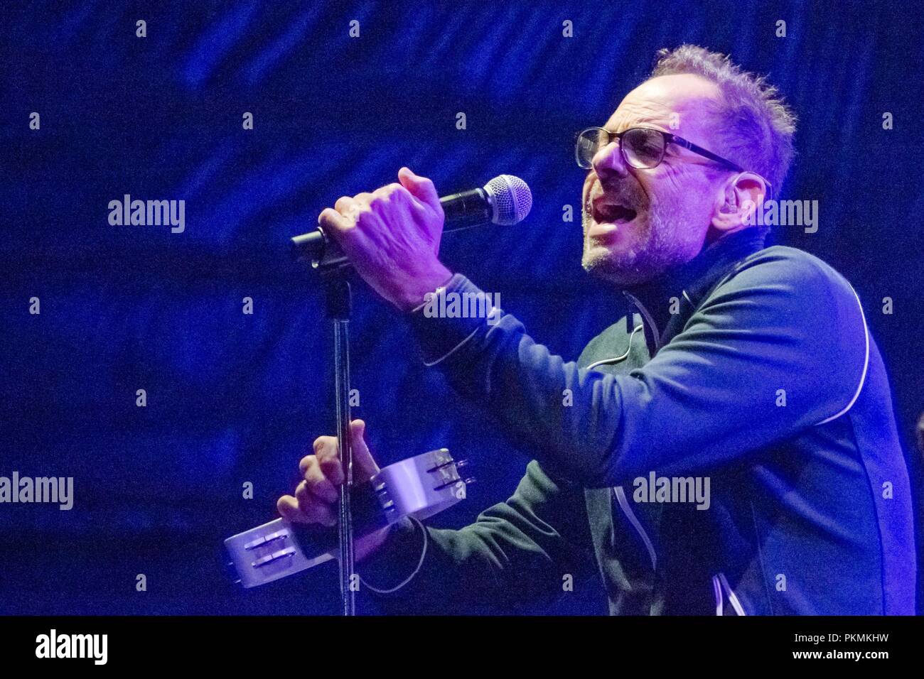 Robin wilson hi-res stock photography and images - Alamy