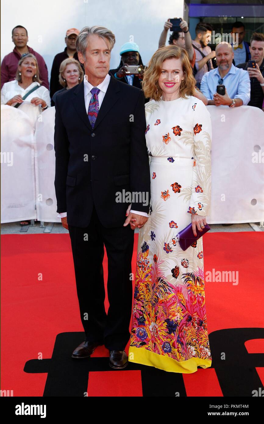 Mireille enos 2018 hi-res stock photography and images - Alamy