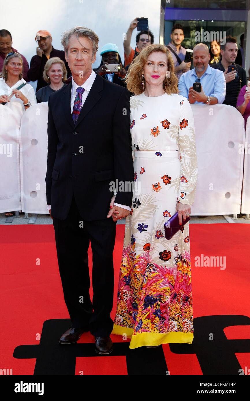 Mireille enos 2018 hi-res stock photography and images - Alamy