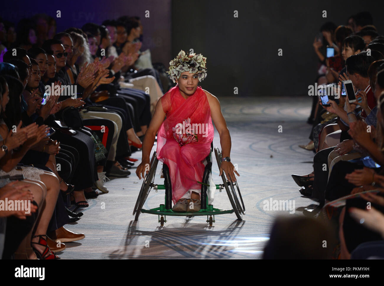 Disabled model runway hi-res stock photography and images - Alamy
