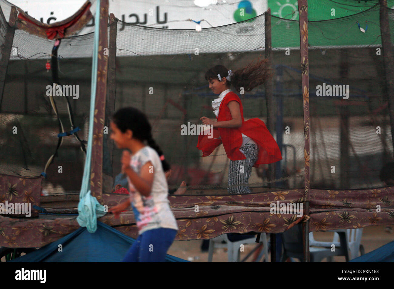 Gaza City, The Gaza Strip, Palestine. 14th Sep, 2018. Palestinian girls ...