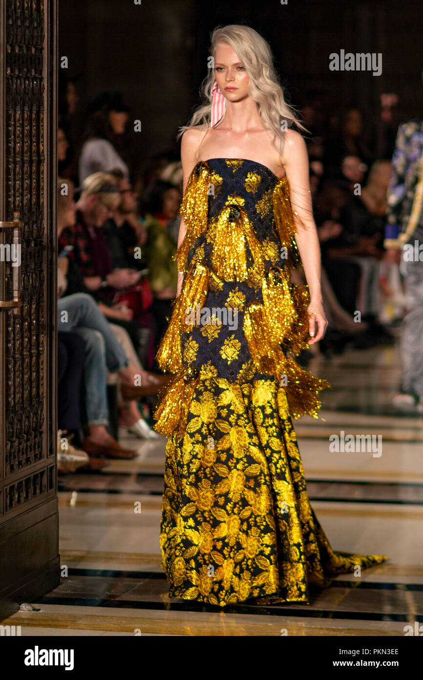 Londres, Inglaterra. 14th Sep, 2018. Ashley Isham Parade at London ...