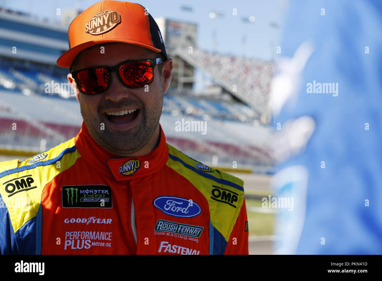 Las Vegas, Nevada, USA. 14th Sep, 2018. Ricky Stenhouse, Jr (17) hangs ...